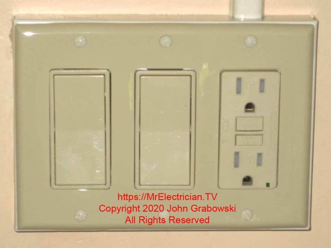 Wiremold Garage Ceiling Outlet