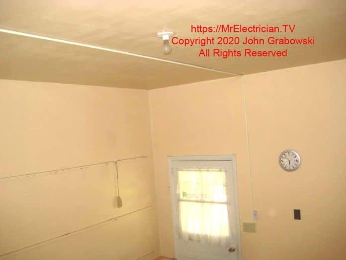 Wiremold Garage Ceiling Outlet